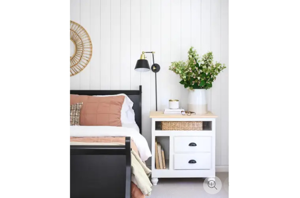Metrie 1/2"x5-1/2"x8' Prefinished White Shiplap - J&H Builder's Warehouse